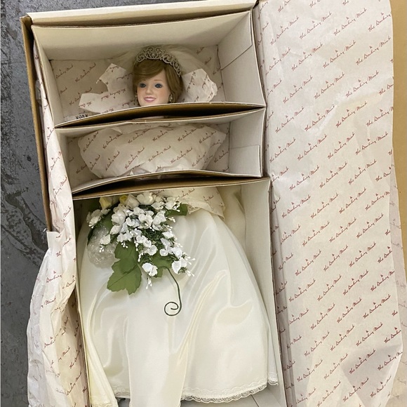 Princess Diana | Accents | Danbury Mint Princess Diana Porcelain Bride ...